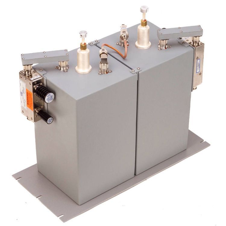 EMR 19" EIA Rack Mount 2 Channel Filter Ferrite Transmitter Combiner ...